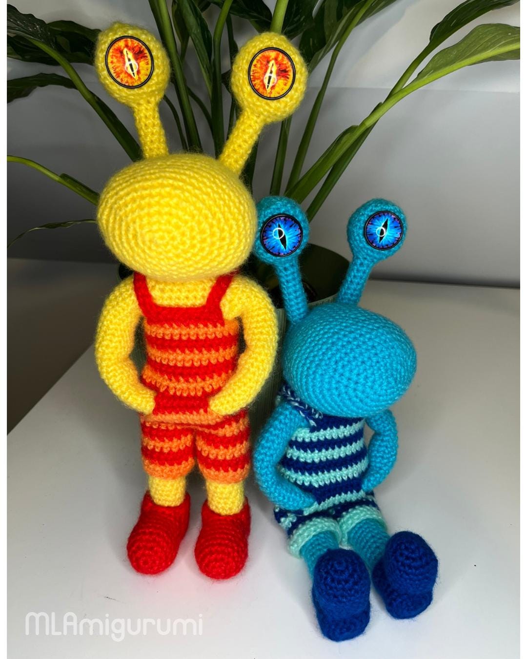 PDF Crochet Pattern Alien in Overalls - Etsy