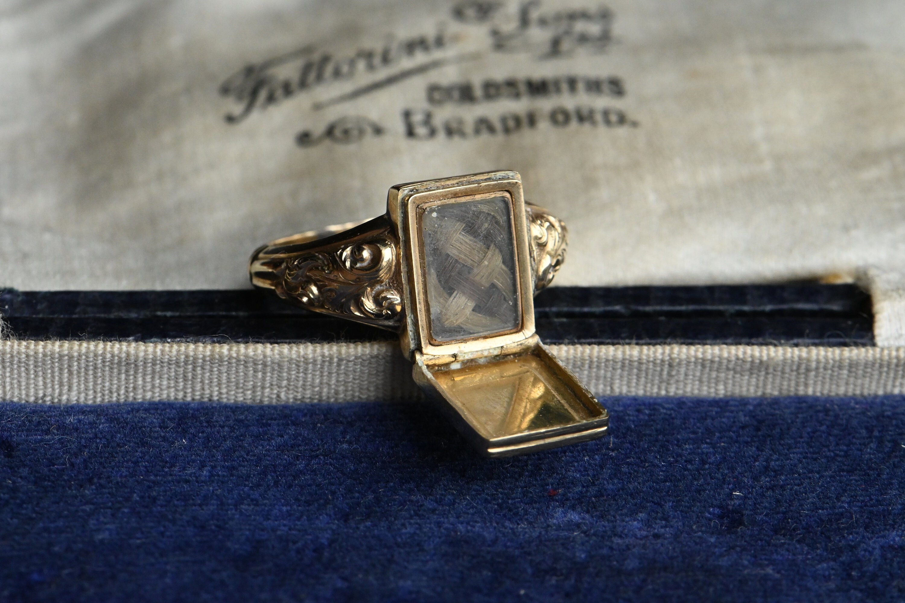 Antique Victorian Pinchbeck Lapis Compartment Ring With Hairwork - Etsy