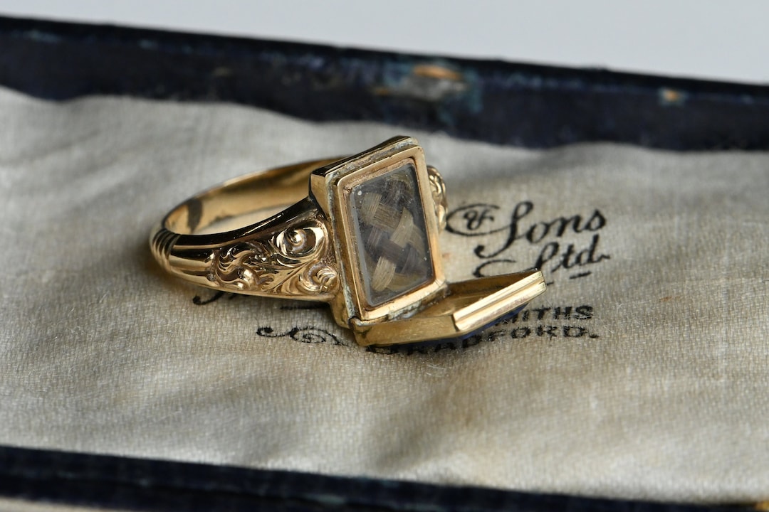 Antique Victorian Pinchbeck Lapis Compartment Ring With Hairwork - Etsy