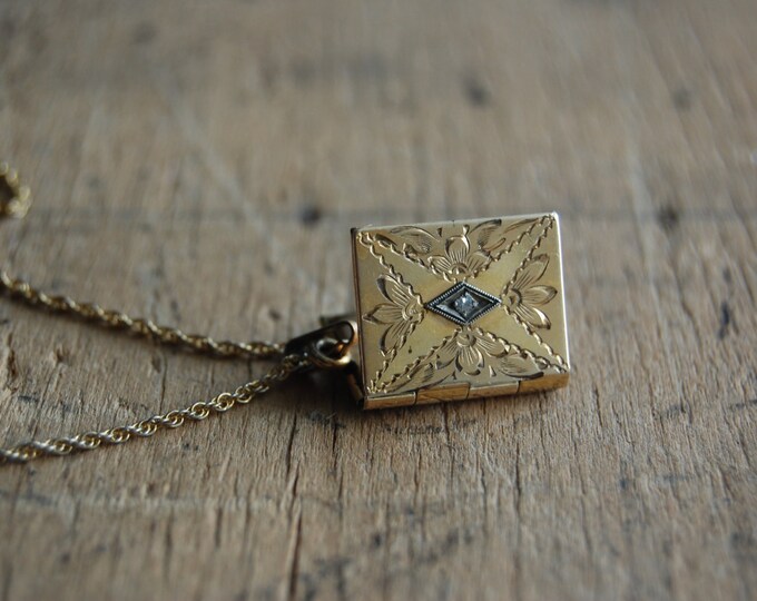 Vintage Book Locket With Diamond / NOVELLA - Etsy