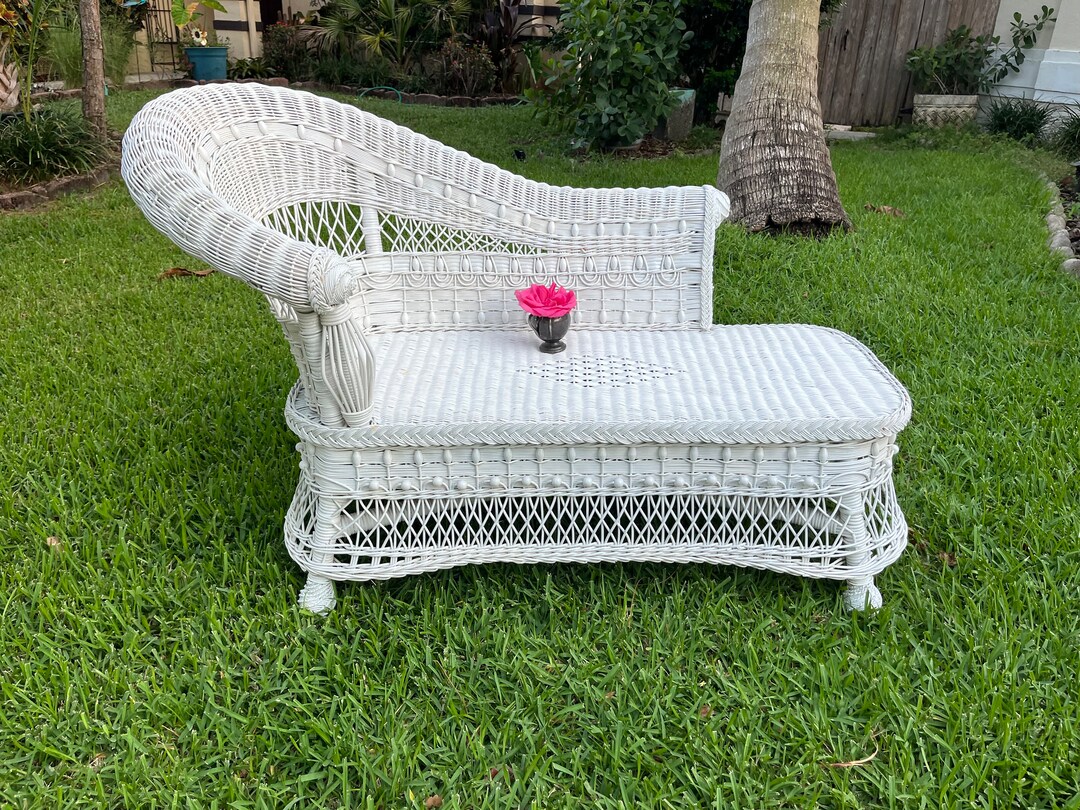 Victorian One Arm Chaise Lounge, White Wicker Chaise, Shabby Chic ...