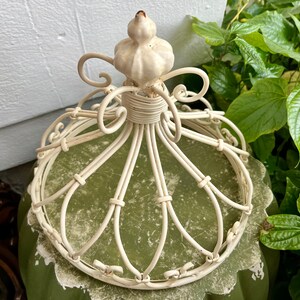 Vintage Chippy Metal Scroll Decor, Chippy Cream Metal Scroll Top ...