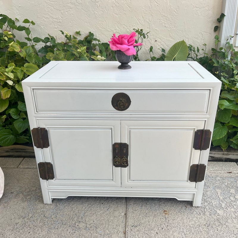 White Nightstands - Etsy