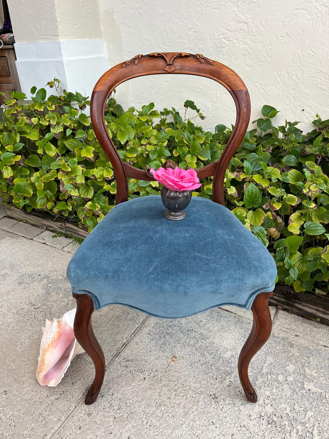 French Style Vintage Medallion Carved Chair, French Provincial Romantic ...