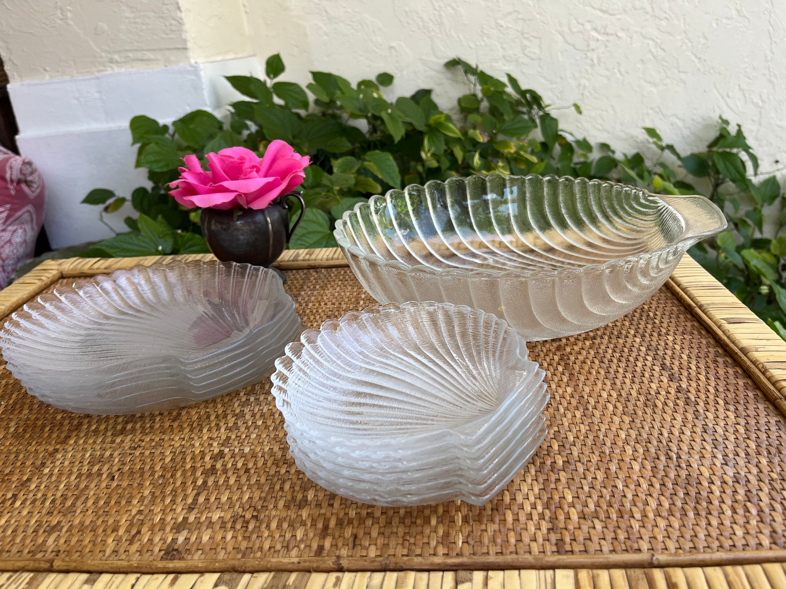 Set of 12 Glass Clam Plates and Large Glass Clam Shell Bowl 6 - Etsy