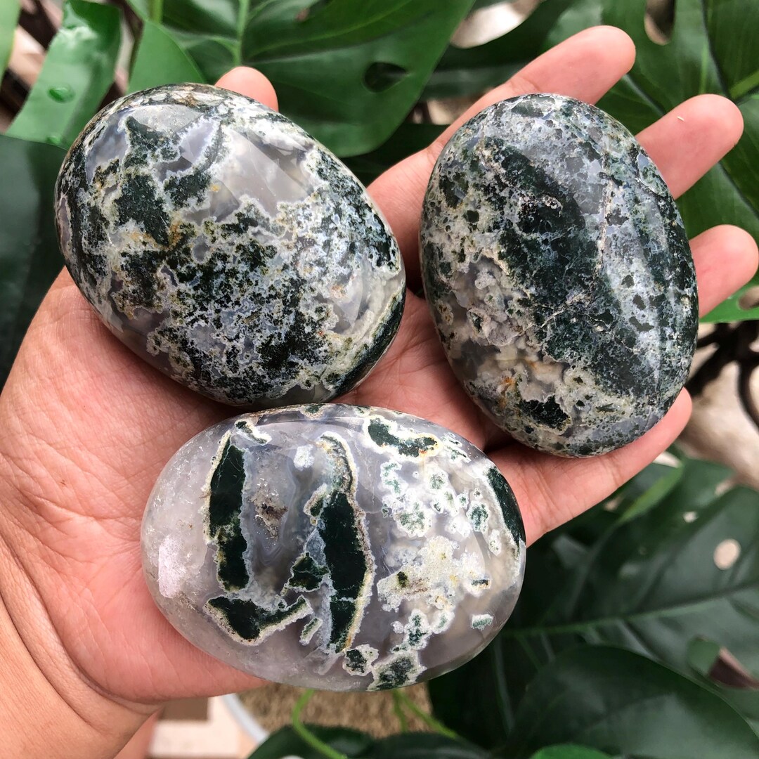 Moss Agate Green Palm Stone High Quality | Gif Te , Gifttings ,giftedly ...