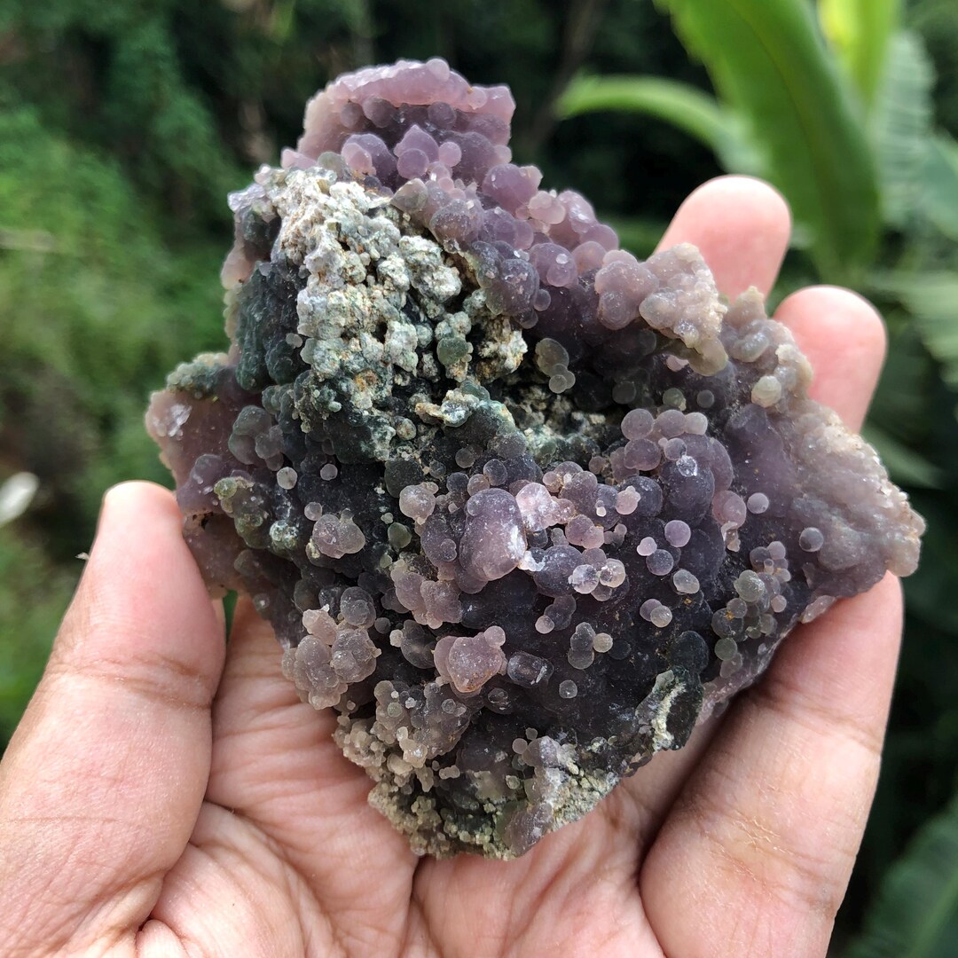Natural Grape Agate Specimen Cluster | Gif Te , Gifttings ,giftedly - Etsy
