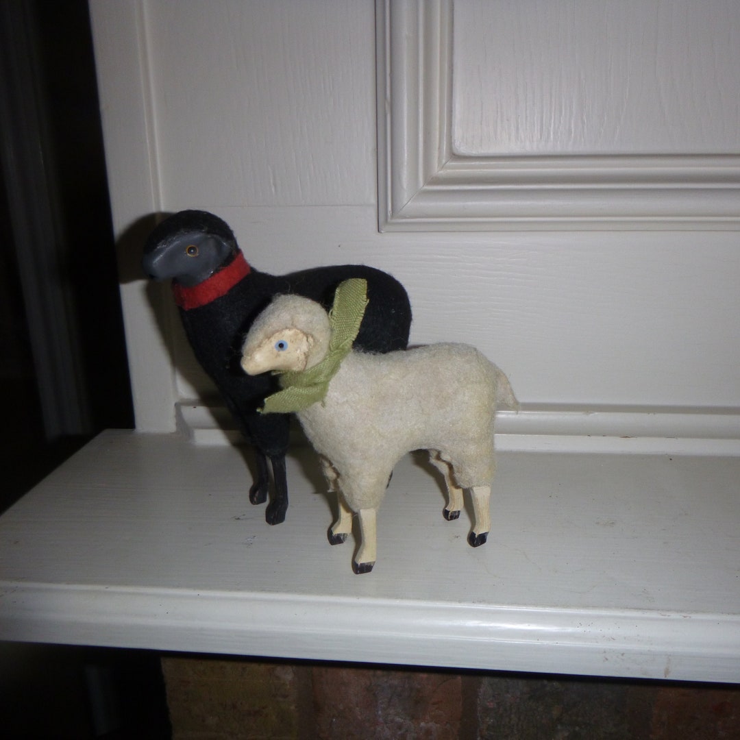 Devotional Pair Xlg 5" Black Sheep W/ Ewe. Stick Leg Putz Lambs .very ...