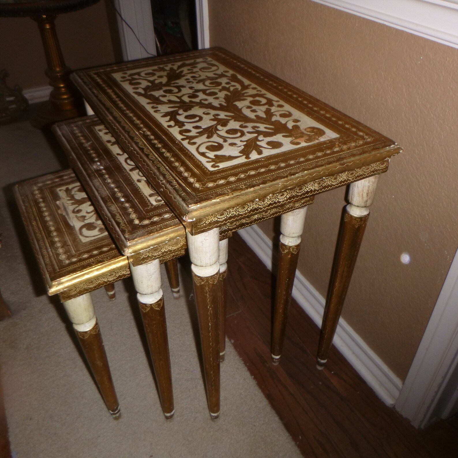 Vintage Elegant Hollywood Regency Tables/nesting Tables - Etsy