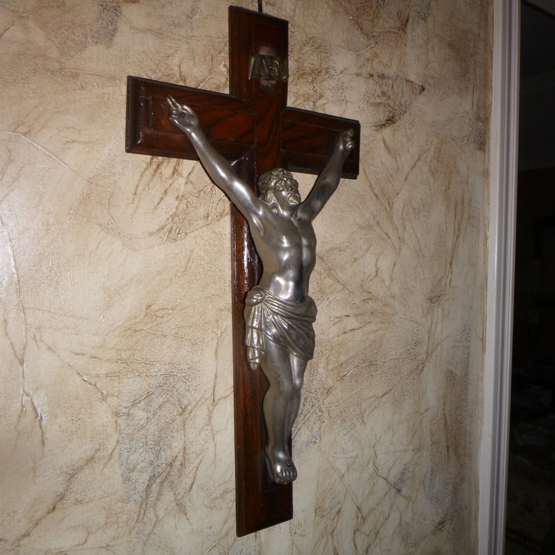 Vintage Religious 22" Crucifix/cross W/jesus Christ on Wooden Cross ...