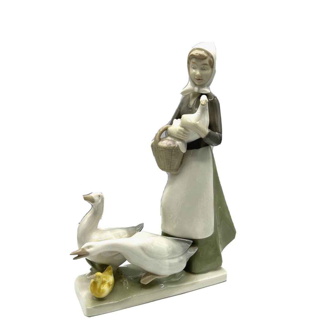 Carl Scheidig Figurine Peasant Girl W/basket Geese and Ducks Figurine ...