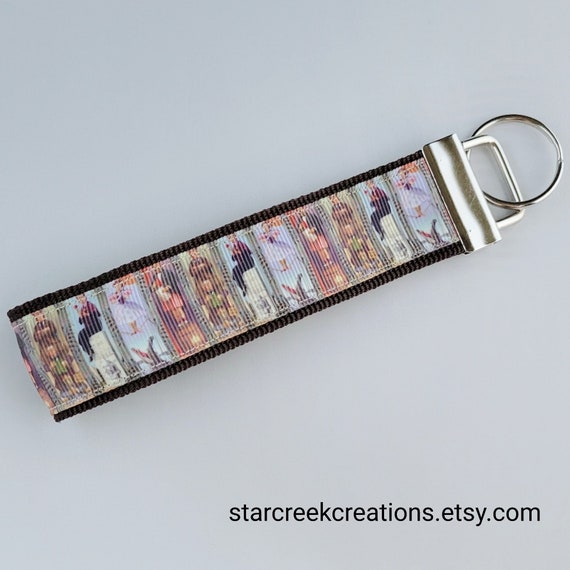Haunted Mansion Stretching Room Portrait Key Fob Wristlet - Etsy