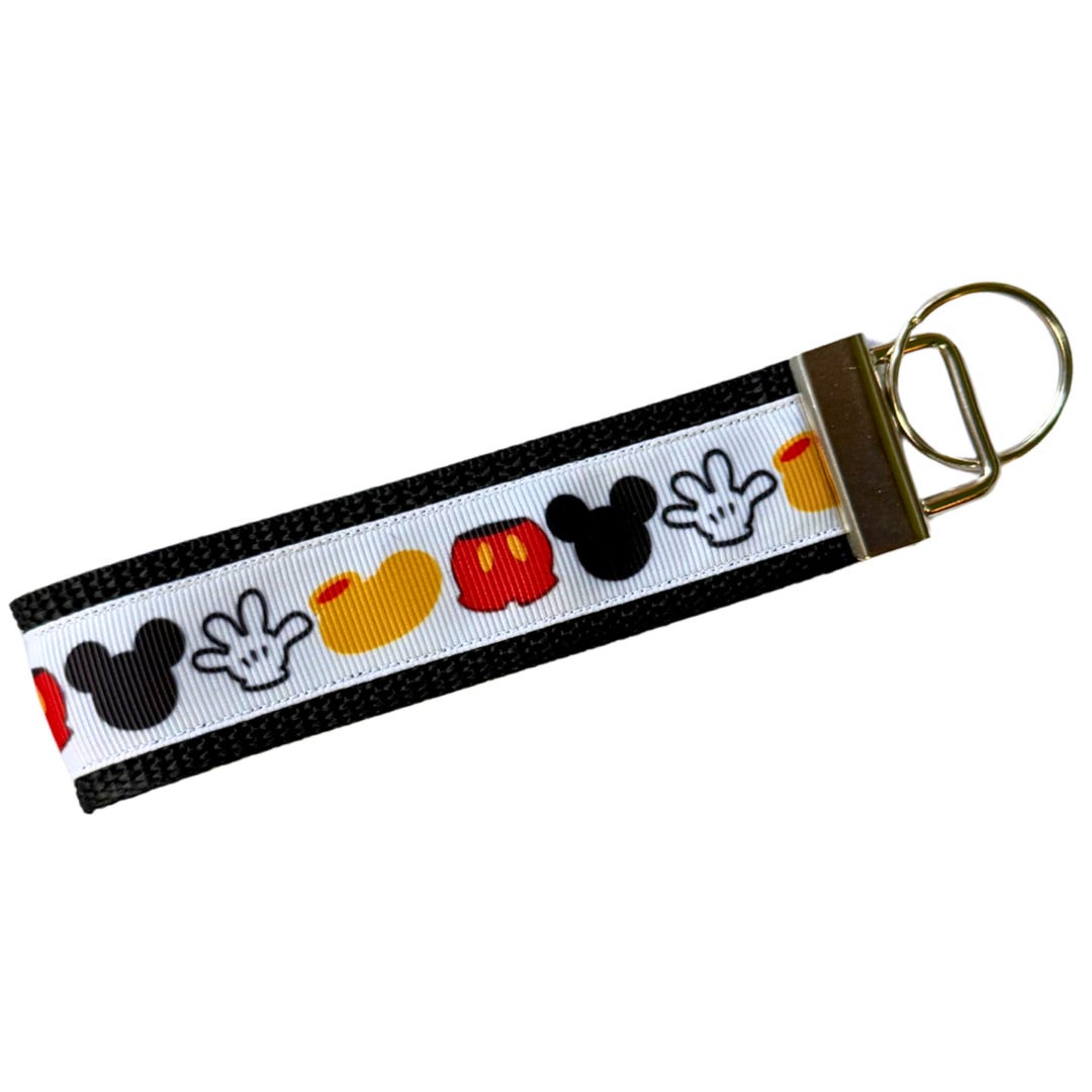 Disney Key Fob - FE Gift, Wristlet, Mickey Key Fob, Fish Extender ...