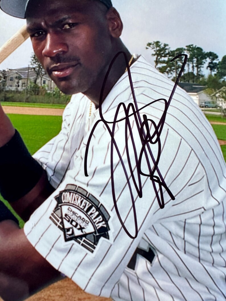 Michael Jordan Signed Autographed Photo. Authentic - Etsy