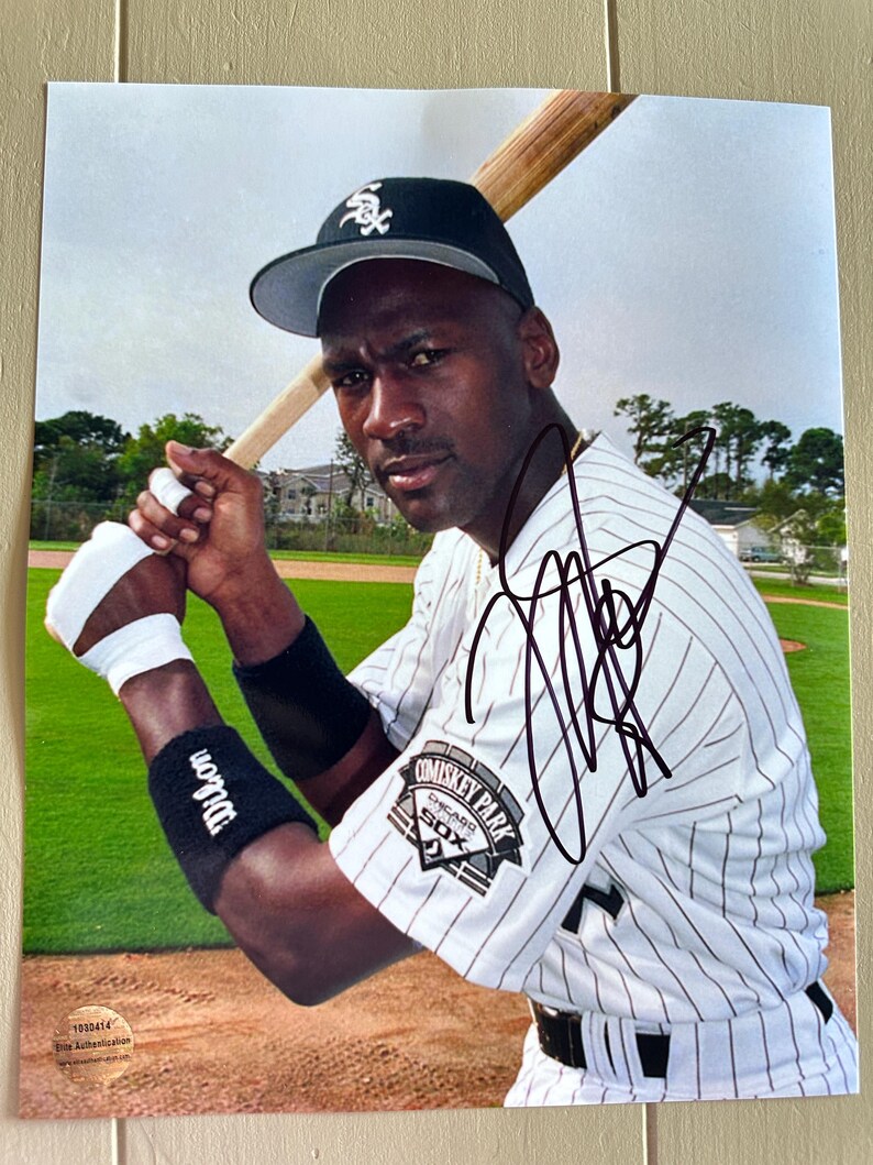 Michael Jordan Signed Autographed Photo. Authentic - Etsy
