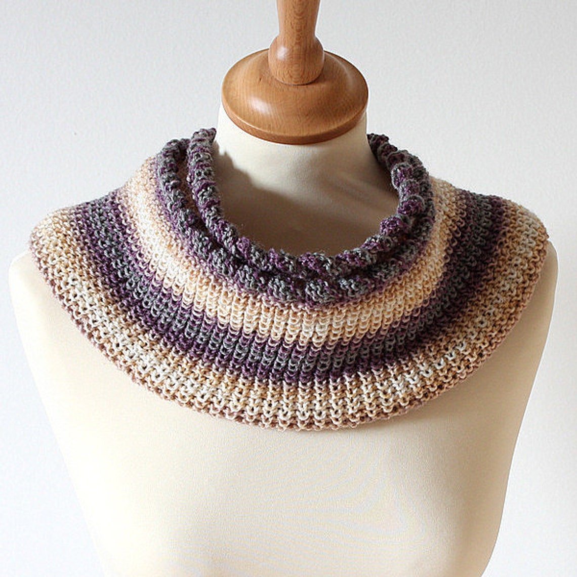 Knitting Pattern Cowl Moebius- Twisted Garter Edge (pdf File) - Etsy