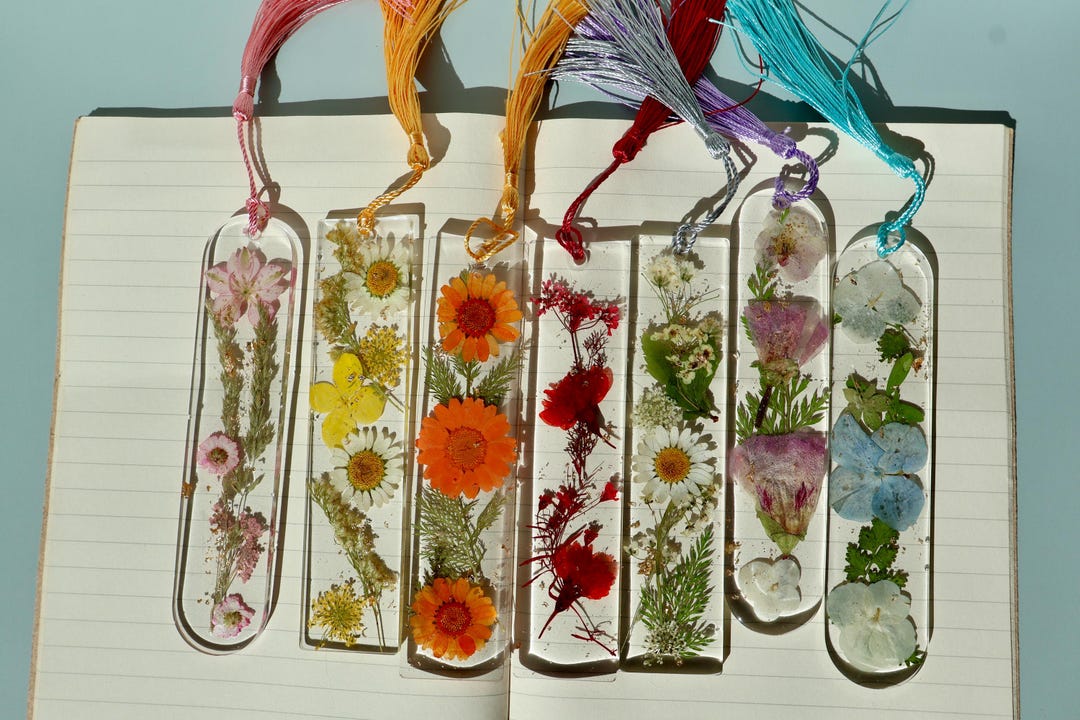 Handmade Pressed Flower Bookmark: Floral Resin Reading Accessory - Etsy