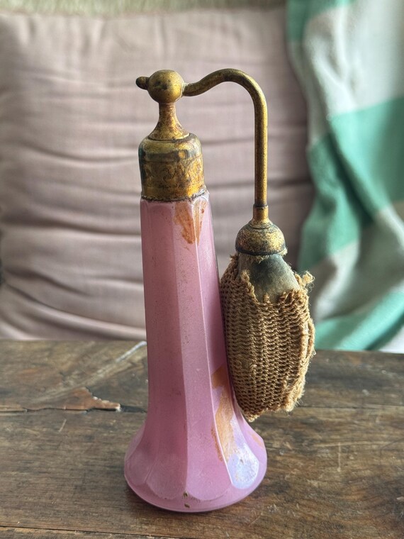 Vintage Pink Perfume Atomizer, 1920s-1930s - Gem
