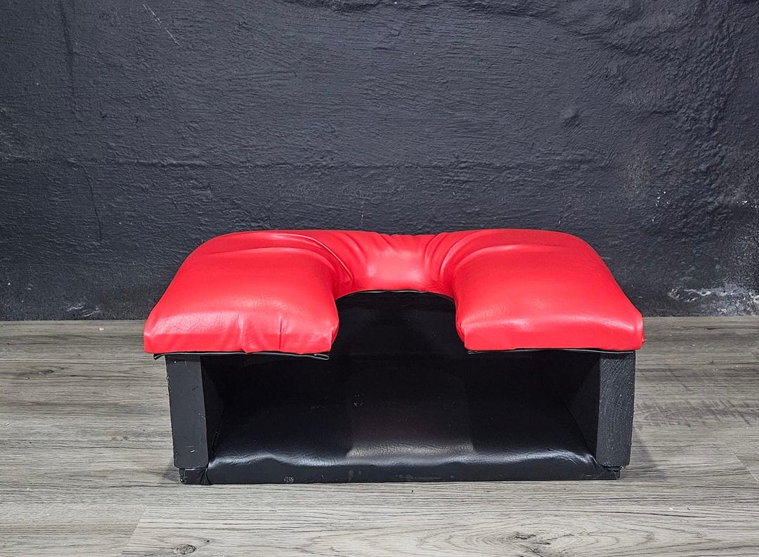 Handcrafted Queening Chair – BDSM Face Sitting Furniture - Etsy