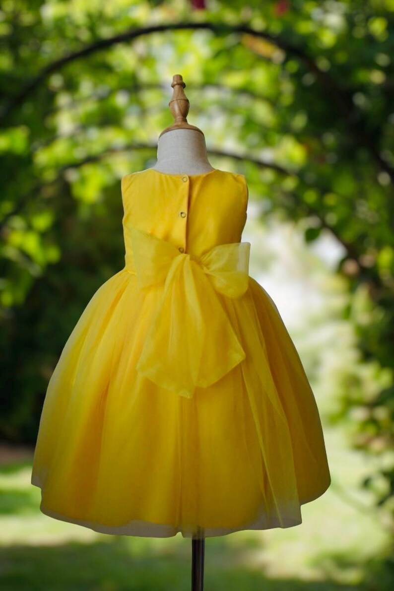 Elegant Yellow Tulle Flower Girl Dress, Sleeveless Lace Bohemian Gown ...