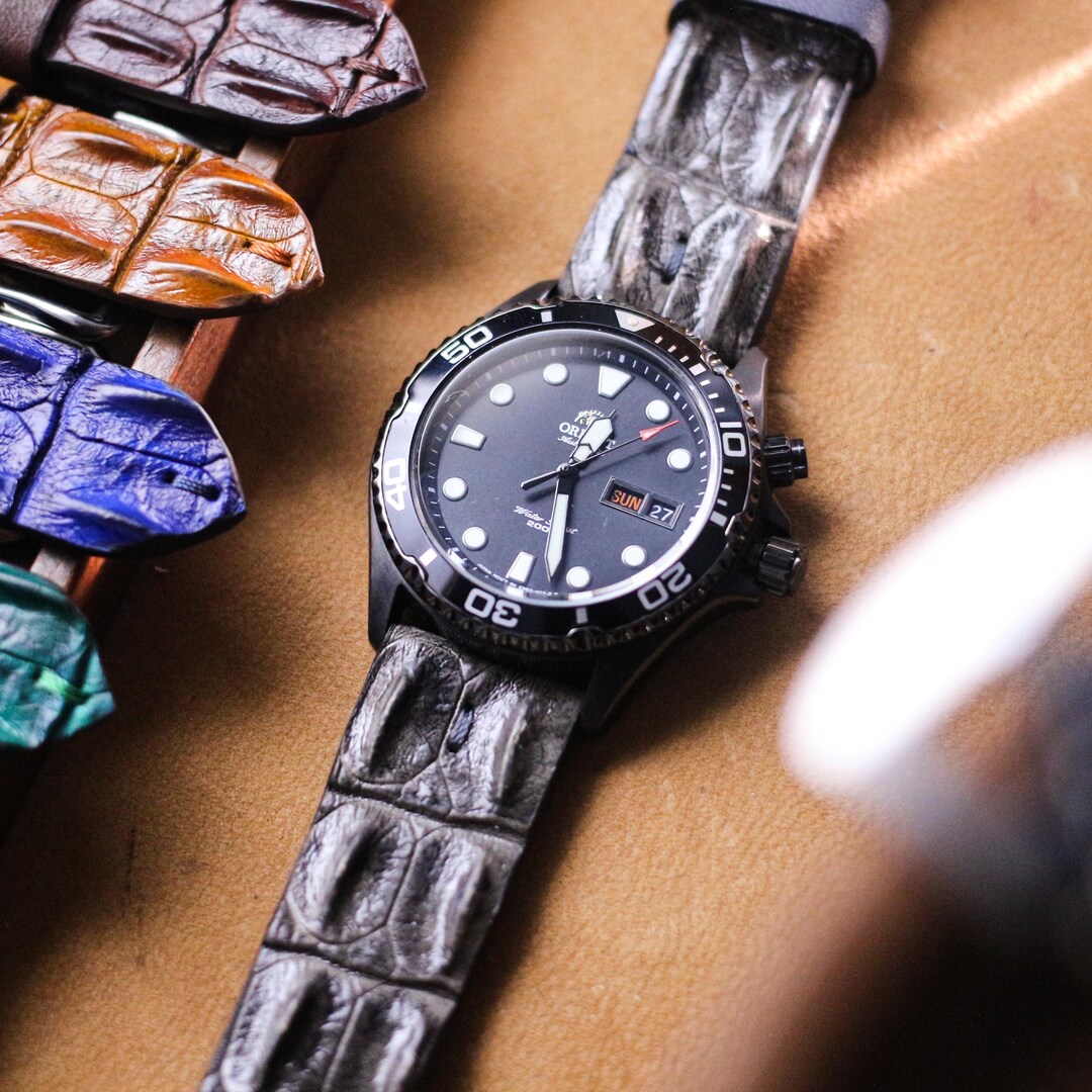 Handmade Crocodile Watch Strap "the Gentle Specials Hornback" Series - Etsy