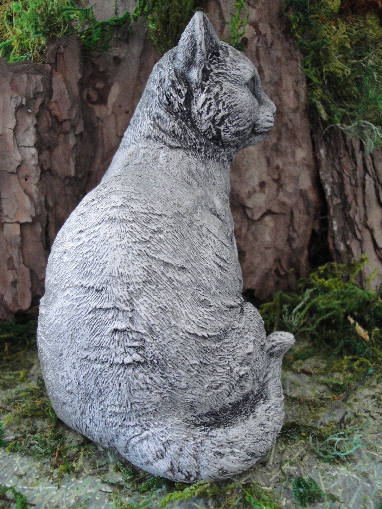 Detailed Grey Tone Cat Statue for Cat Memorial Statue or a Gift for a ...