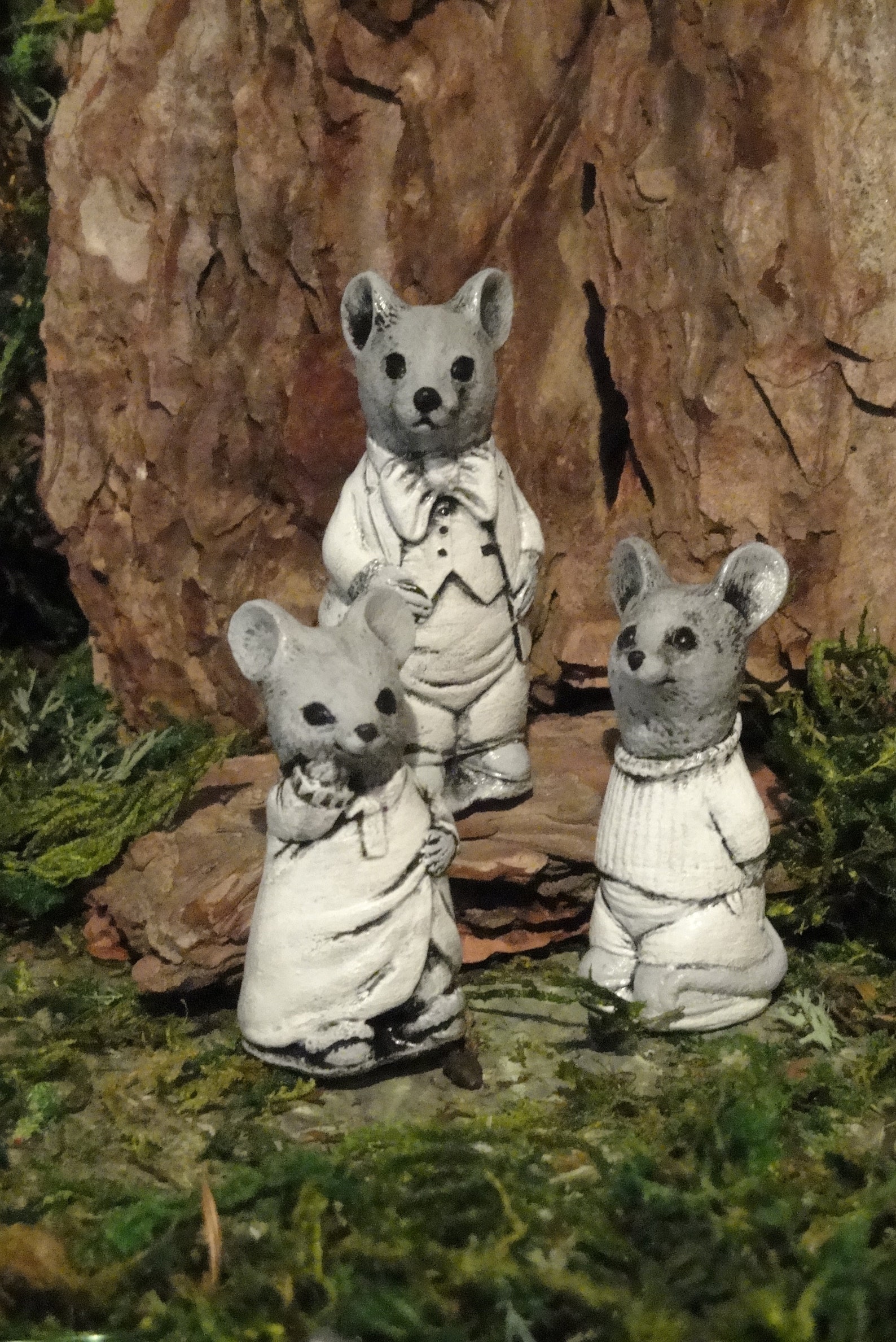 Small adorable Concrete Mouse Family for your Miniature | Etsy