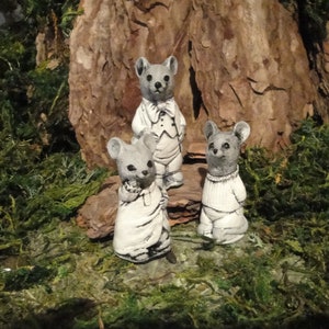 Small adorable Concrete Mouse Family for your Miniature | Etsy