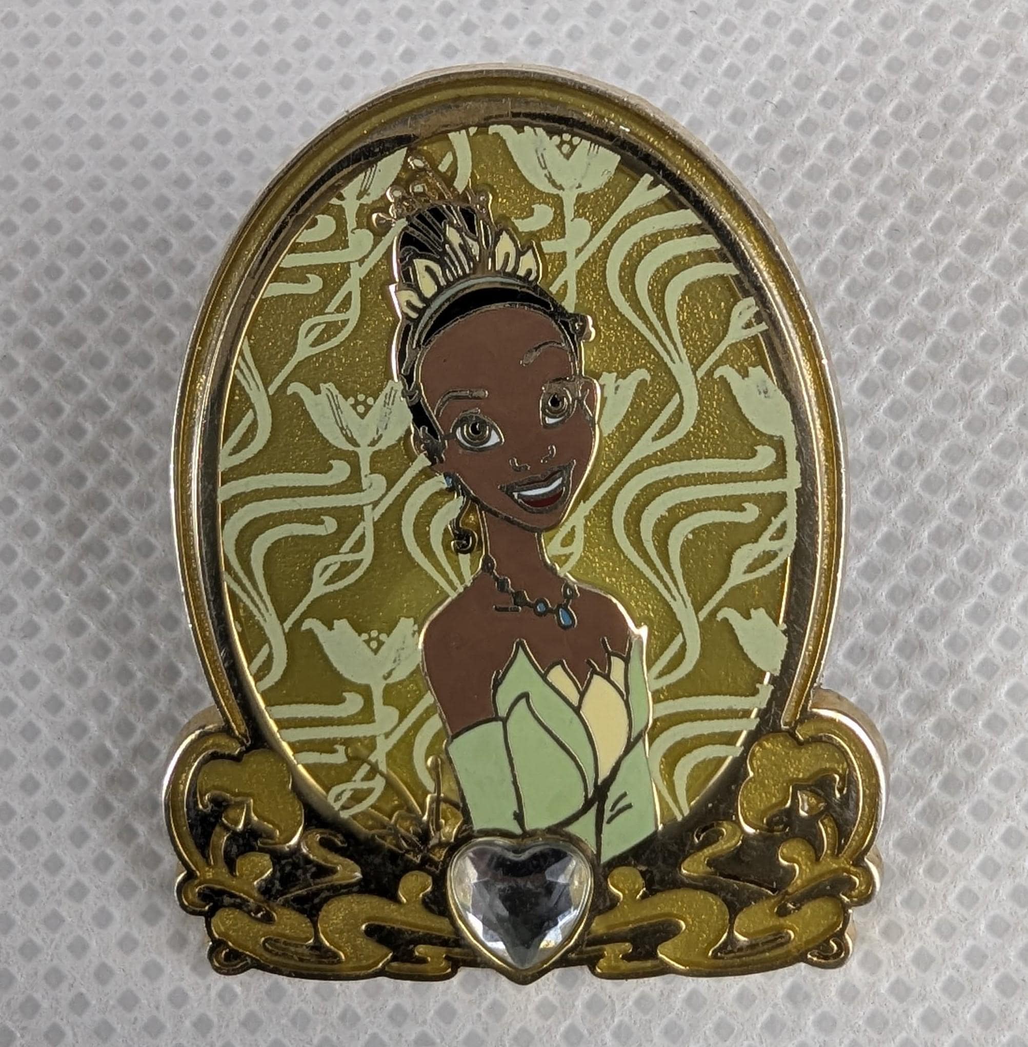 Disney Princess Tiana Cameo Pin – Limited Edition PALM 2024 Heart Jewel ...