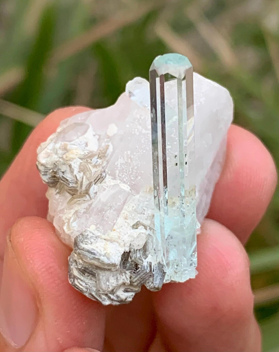 Natural Sky Blue Color Transparent Aquamarine Crystal With Feldspar ...