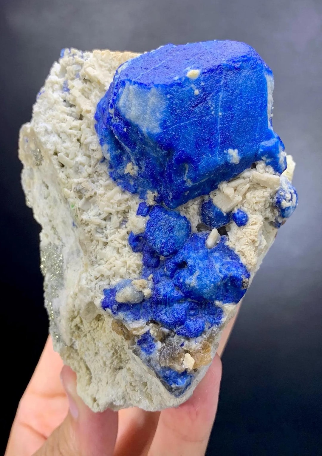Natural Blue Color Fluorescent Lazurite Specimen From Badakshan Mine ...