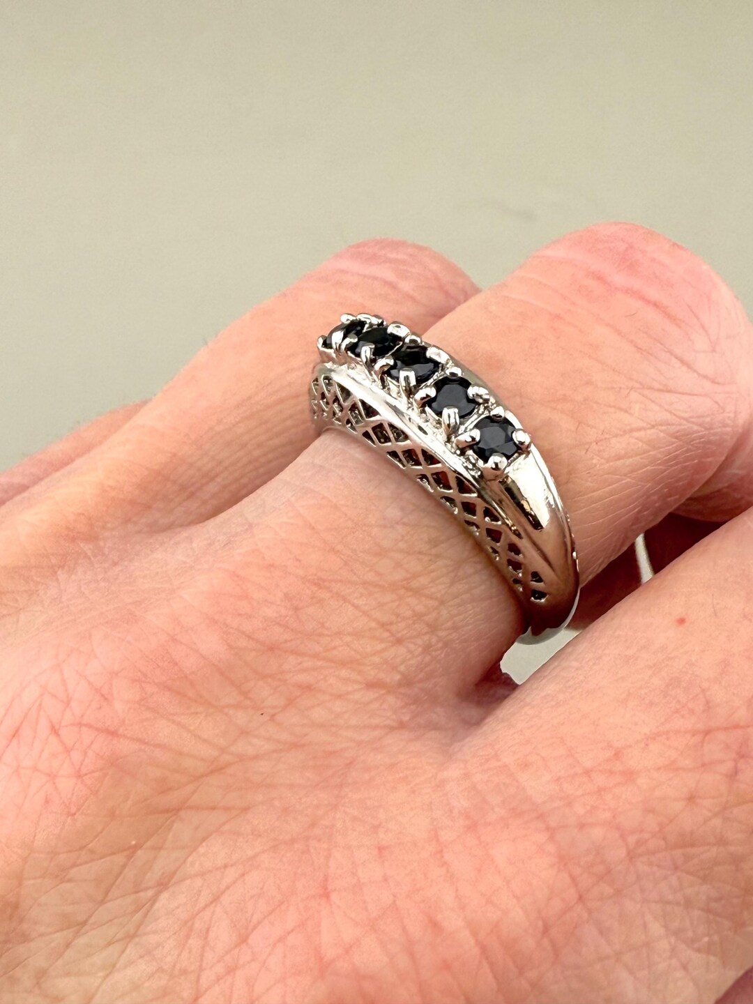 Black Spinel Band Ring Sterling Silver Rhodium Lattice Gallery Band ...
