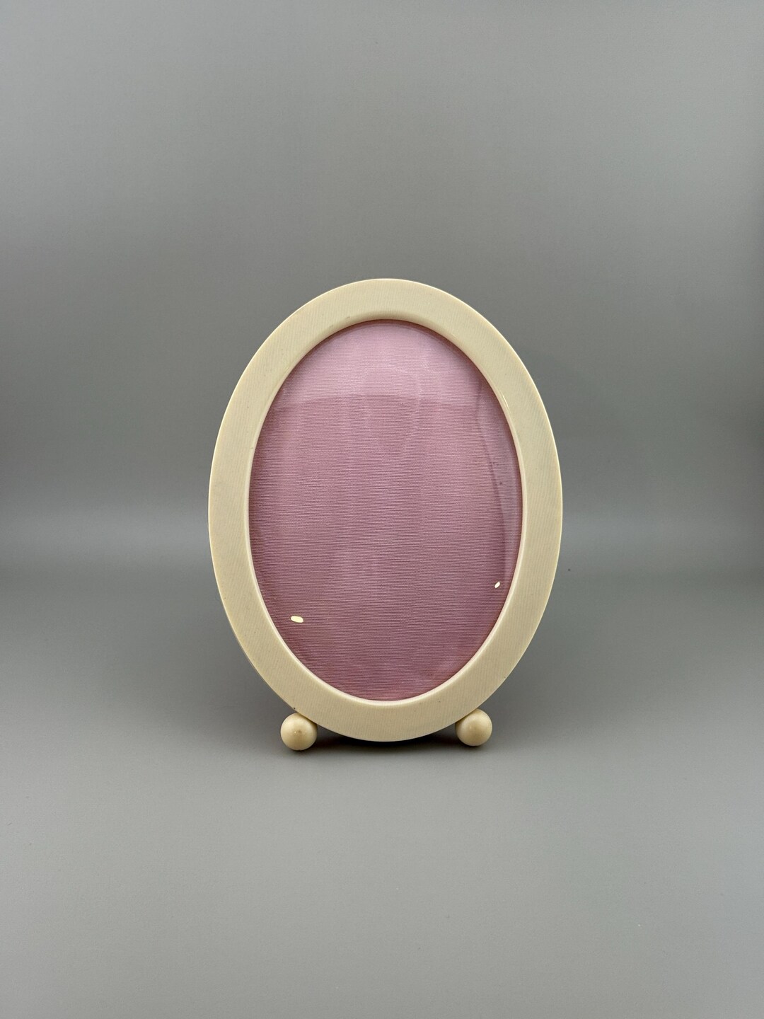 Vintage Oval Cream Photo Frame Pink Moiré Velvet Back Mid-century Decor ...