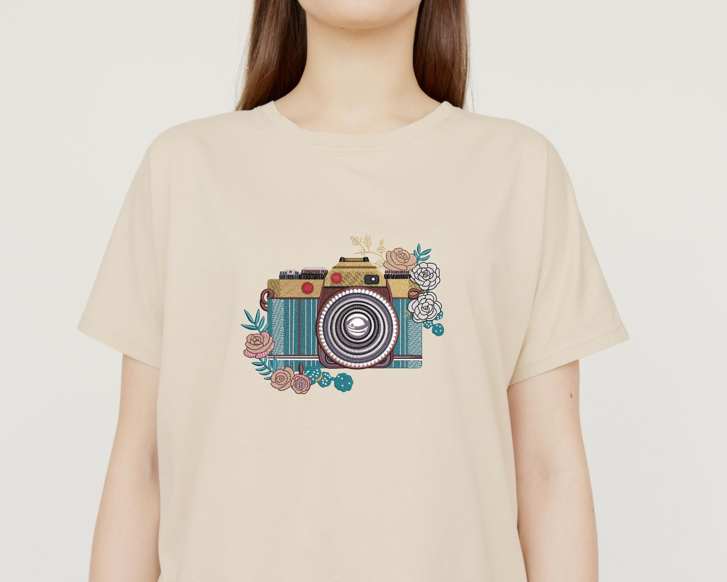 Camera Embroidery Design, Camera With Flowers Embroidery, Vintage ...