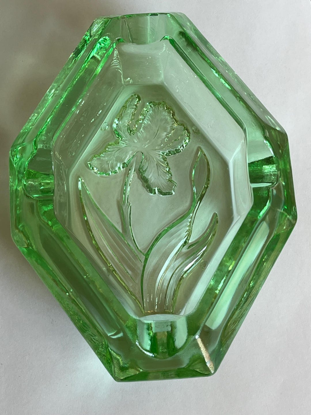 Vintage Ashtray Tiara Indiana Iris Chantilly Green Embossed Iris Flower ...