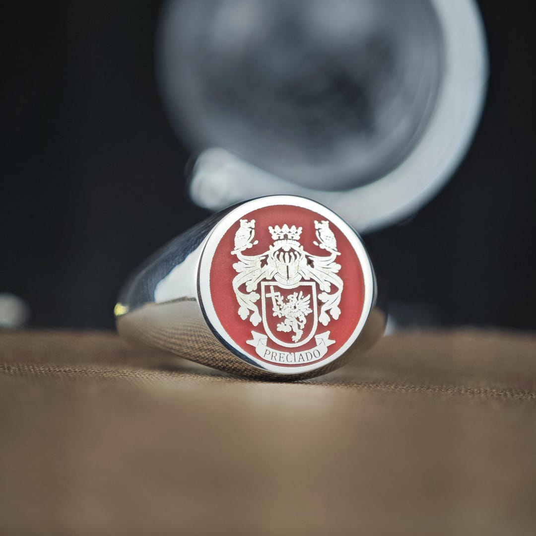 Family Crest Ring With Enamel – Personalized Heraldic Ring in Silver or ...