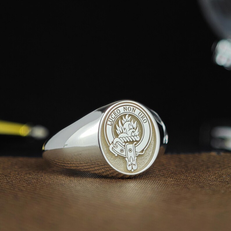 Personalized Coat of Arms Signet Ring - Custom Engraved Crest Ring ...
