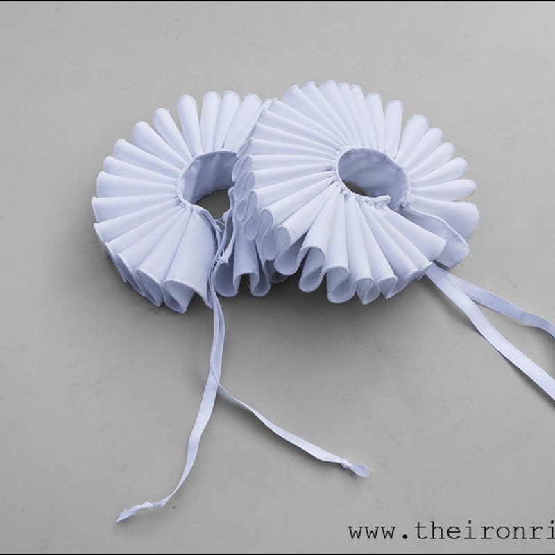 Elizabethan Ruff - Etsy