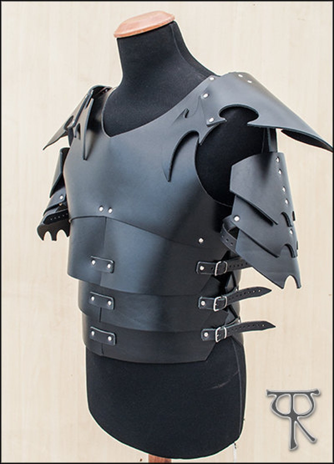 Dark Elf Pauldrons in Real Leather for Larp and Fantasy | Etsy