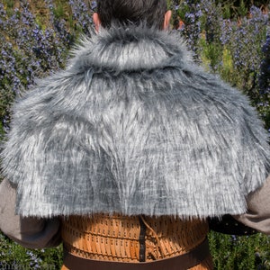 Faux Fur Wolf Mantle, Imitation Pelt Drape for Larp, Renaissance ...