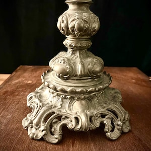 Elegant Victorian Oil Lamp Early 1900, Ornamental Cast Iron Base - Etsy
