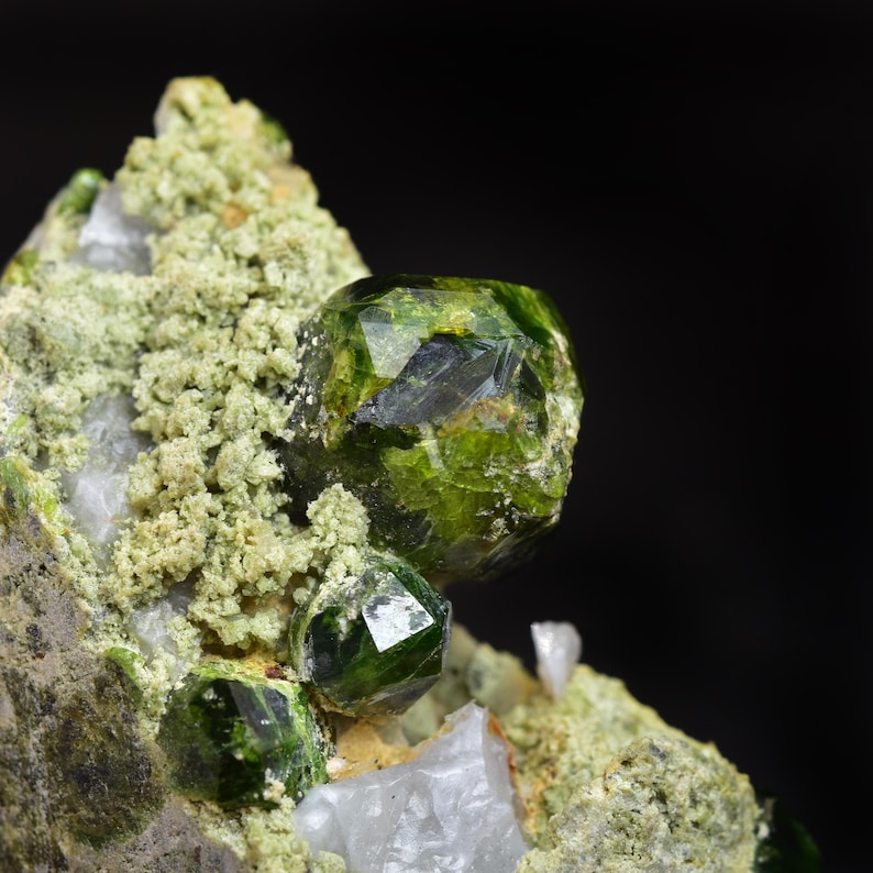 Natural Demantoid Garnet Crystals on Matrix Specimen From Pakistan ...