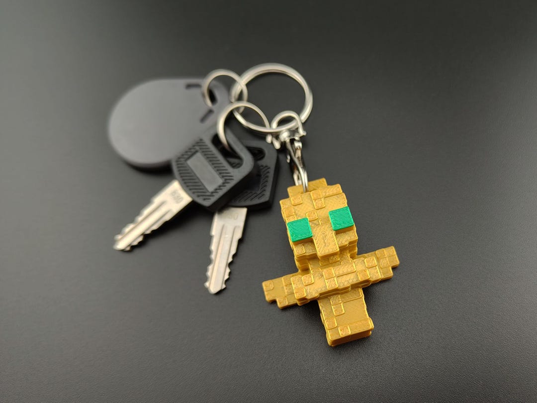 Minecraft Totem of Undying Keychain - Etsy