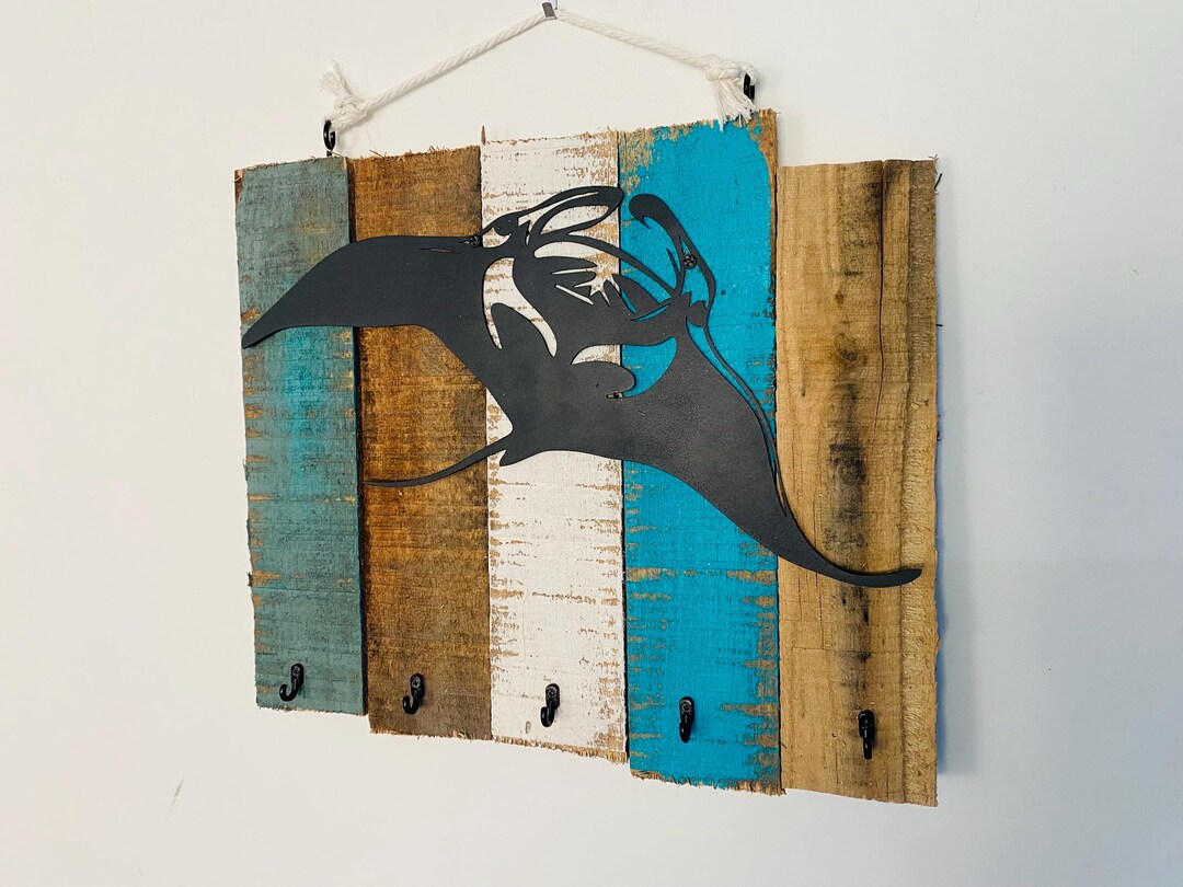 Recycled Wood Key Ring Rack With Stingray Design - Coastal Home Decor ...