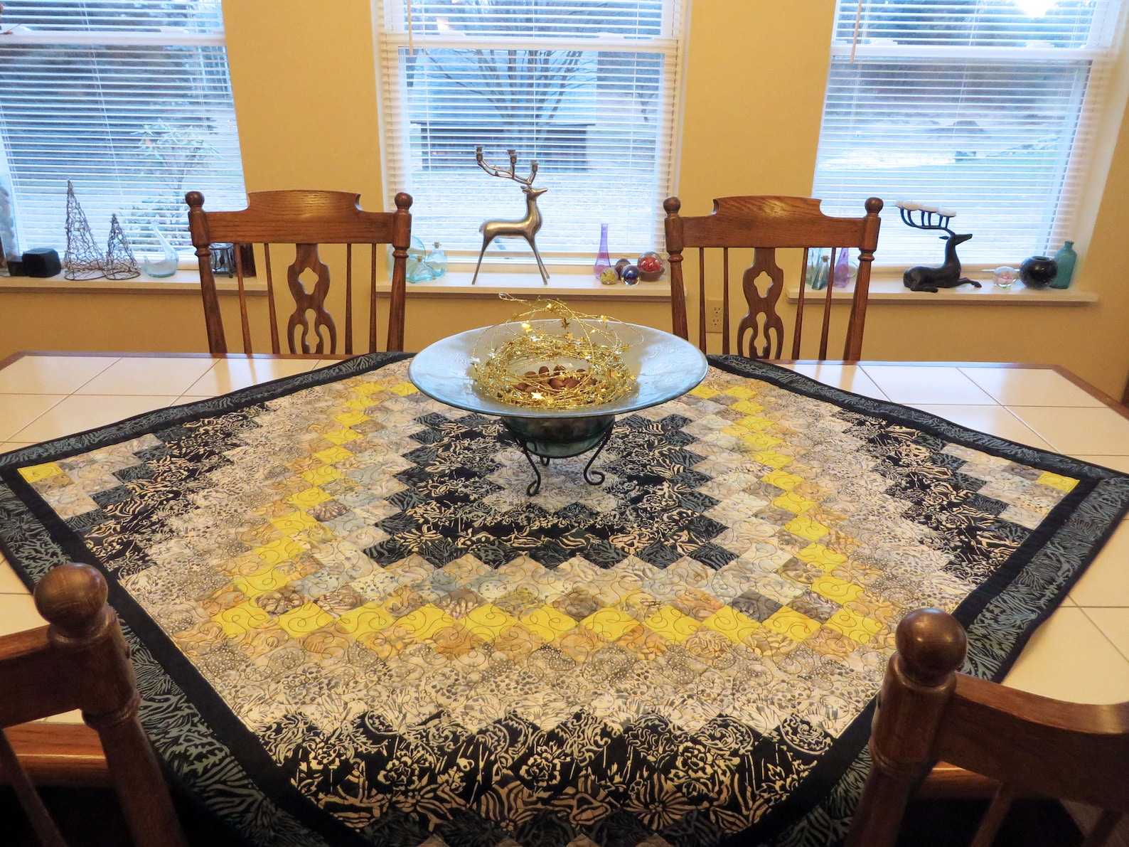 Quilted Wall Hanging Throw - Etsy