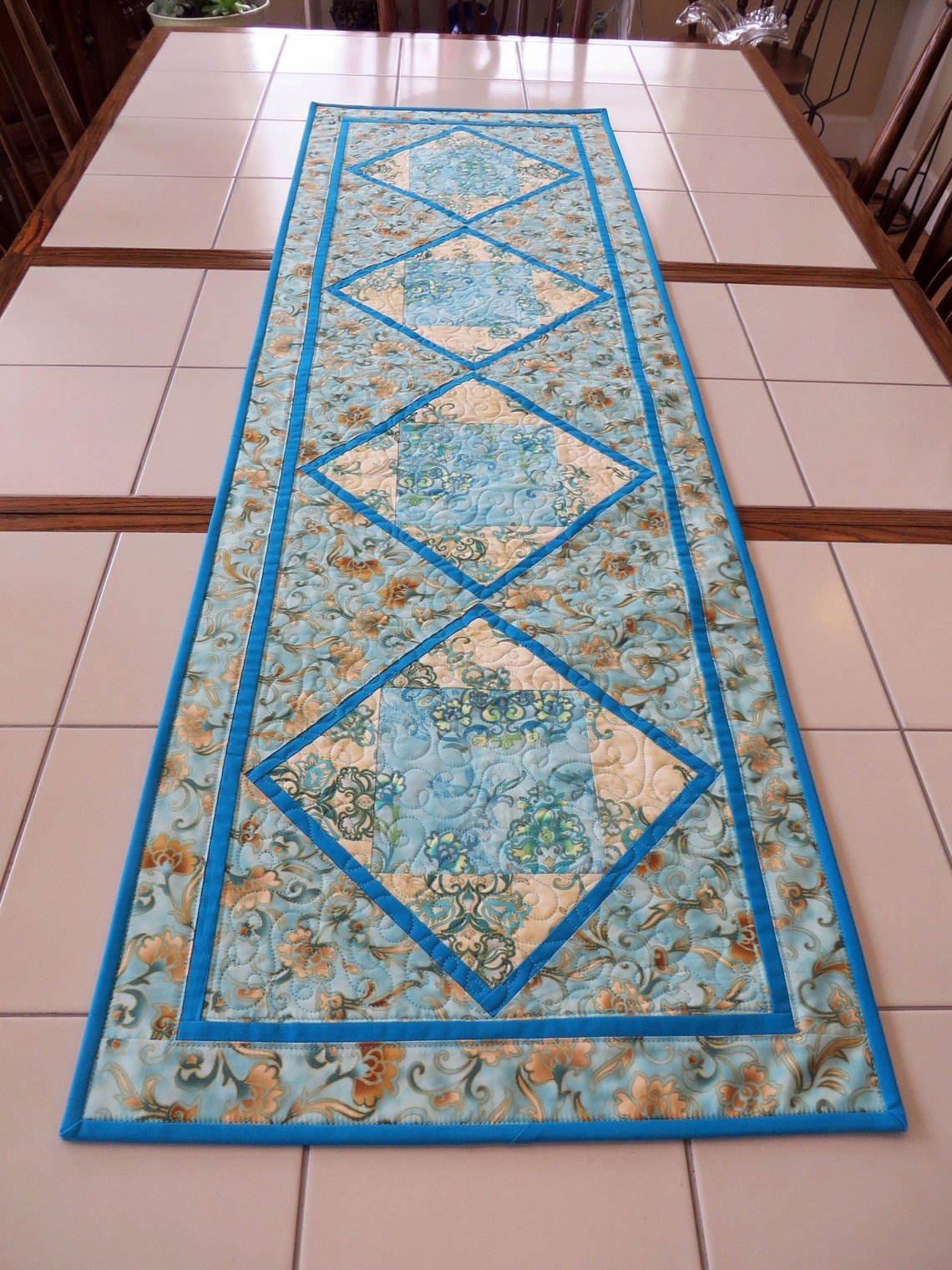 Quilted Patchwork Table Runner - Etsy