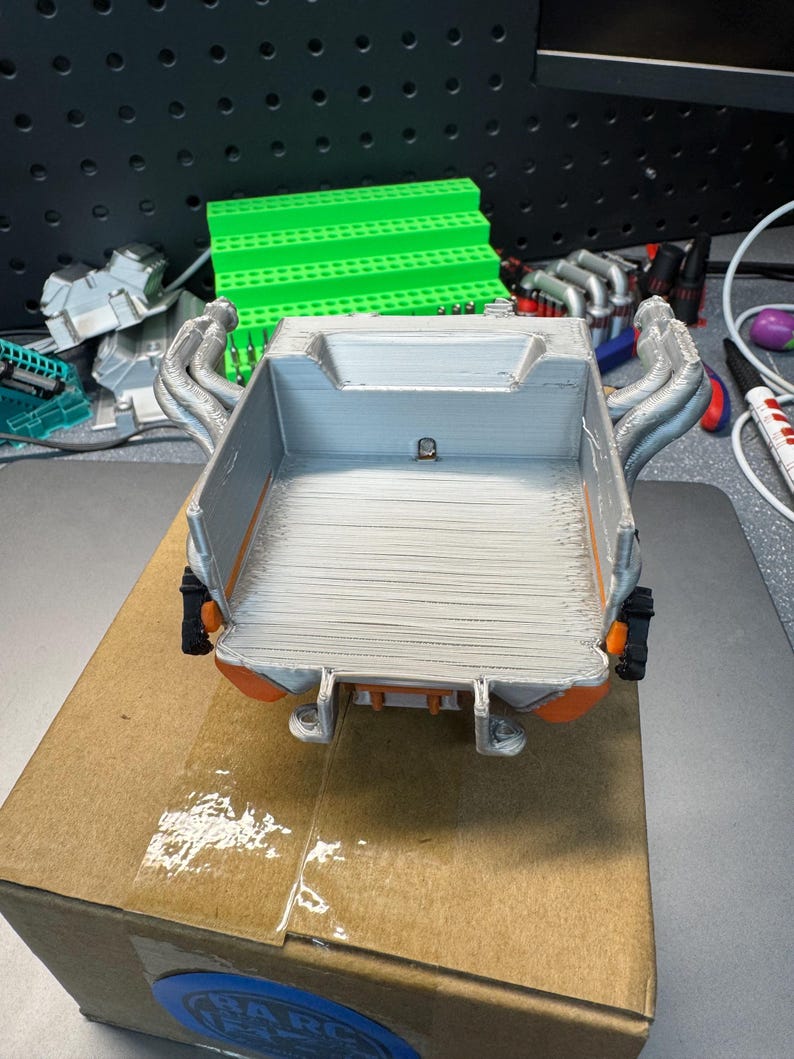 Vanquish H10 Optic Knights Customs 4WS Engine - Etsy