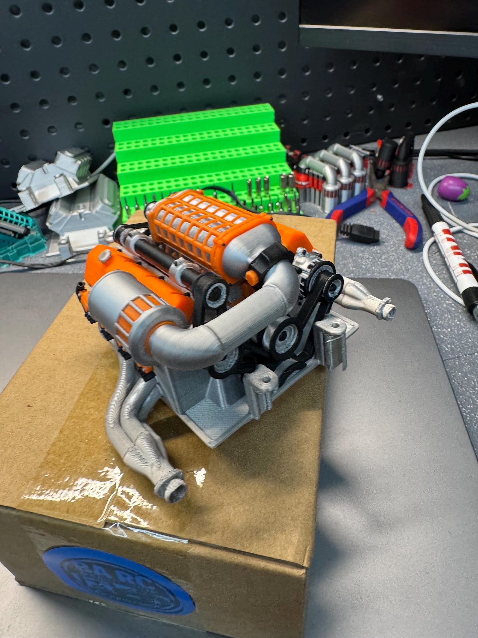 Vanquish H10 Optic Knights Customs 4WS Engine - Etsy