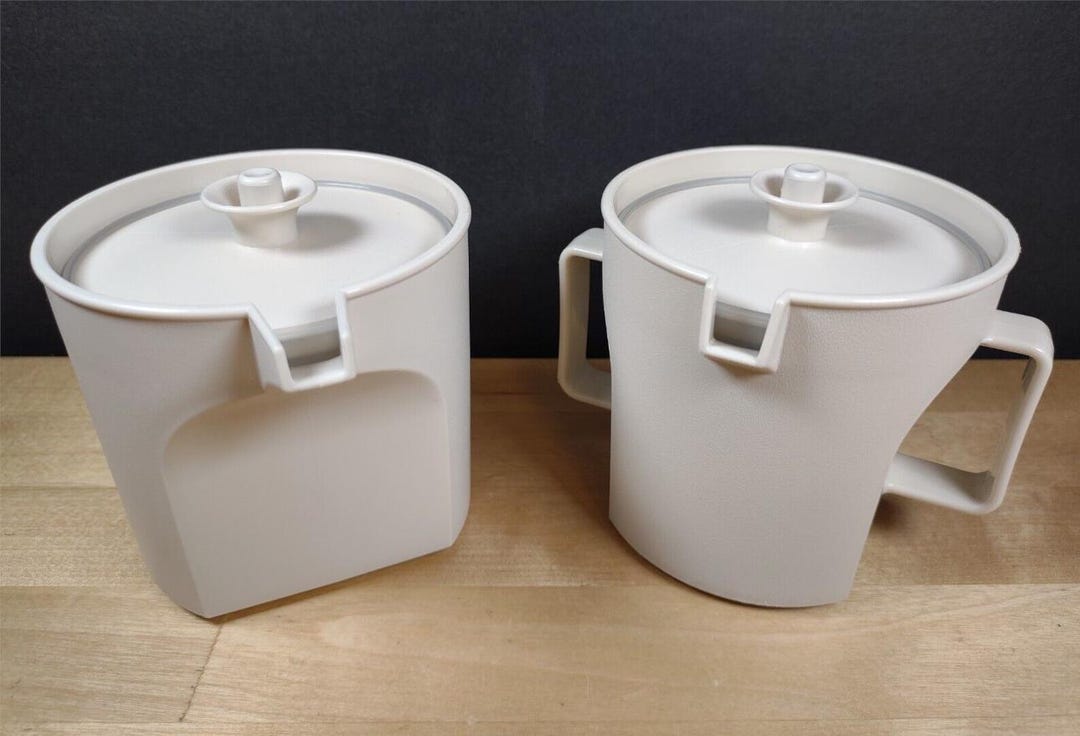 Tupperware Creamer Sugar Set With Lids Almond Beige Vintage 1414-10 ...