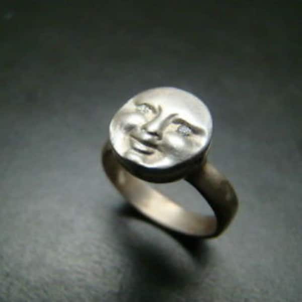 Face Ring - Etsy